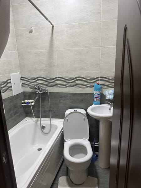 Продажа квартиры, Чилонзор 8 квартал, 1/4/4