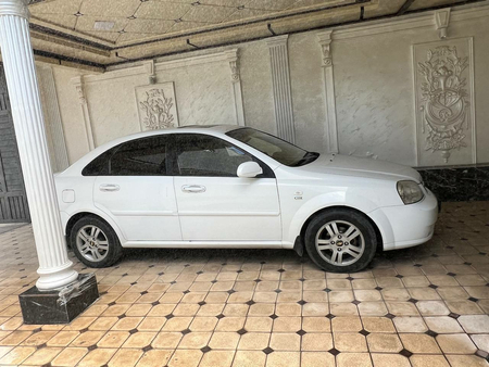 Laseti 2011 yil probeg 230000