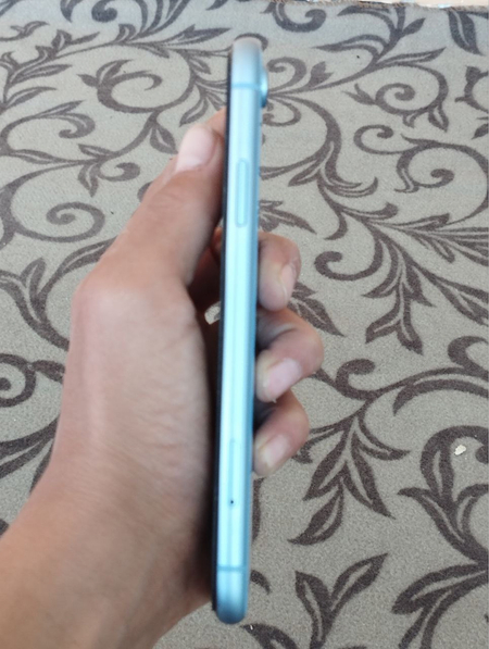 iphone xr ideal holatda olgan odam mazza qilib ishlatadi