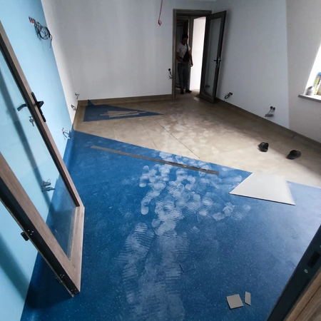 Linoleum ustanovka