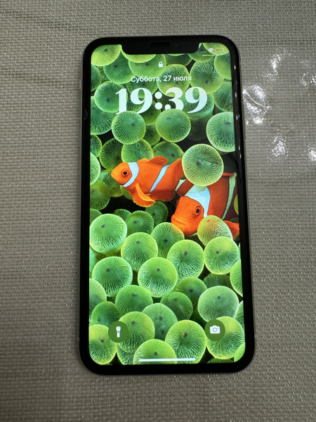 Iphone xr    64 GB
