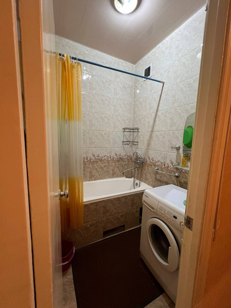 Чиланзар8 квартал 2/3/4  1.5*3 бал  48м²