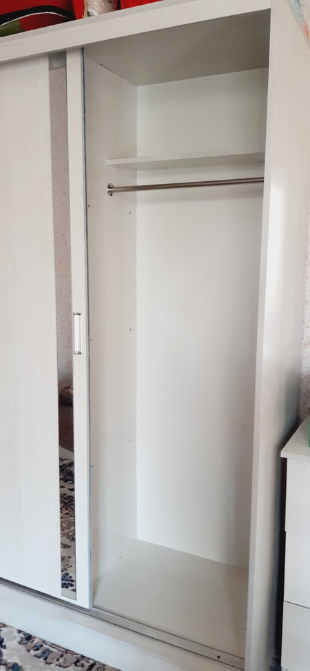 Mebel sotiladi:holati yangi
