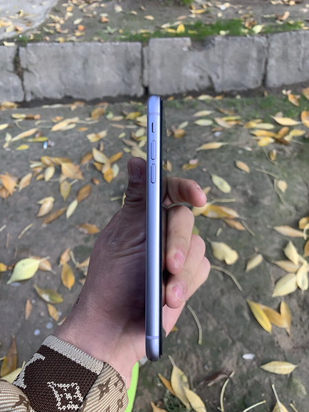 iphone11 64tali yomkis 75% aybi yoq