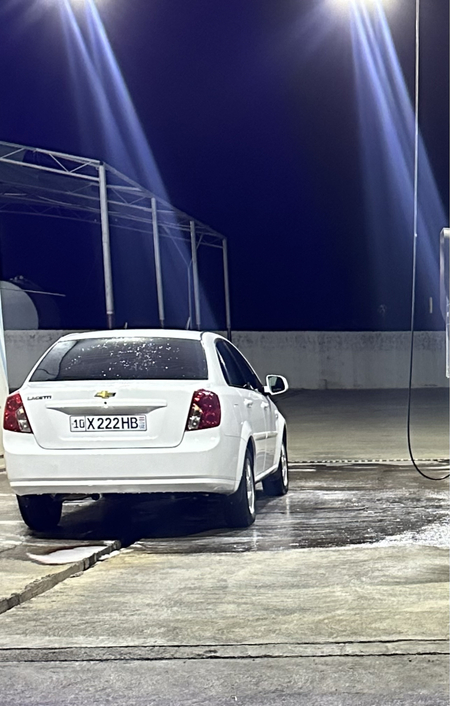 Lacetti gentra sotiladi