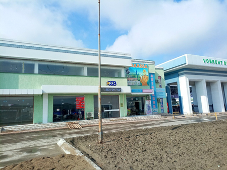 Вобкент дехкон бозори худидда 2 каватли 2 бино сотилади 850 кв.м