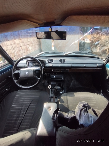 Vaz 2101 Jiguli. holati zoʻr yurip turgan moshina ishi yoʻq ..