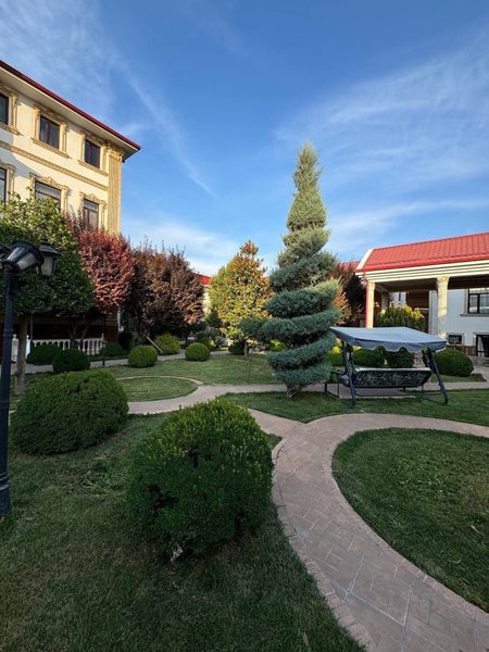 Продается Евро дом Ор-р: Амир Темур махалля 1500м2