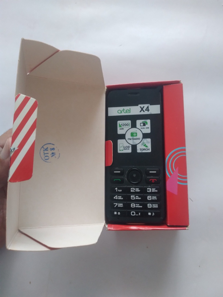 Artel f4 телефон
