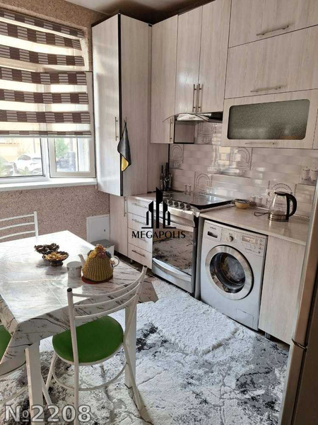 №2208 4 хонали уй сотилади