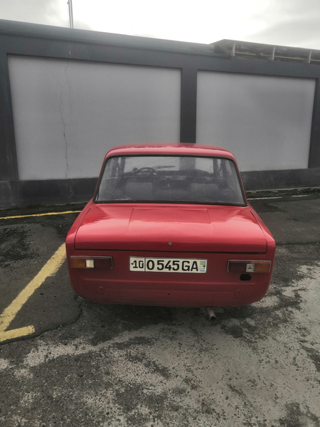 Jiguli 2111 sotiladi