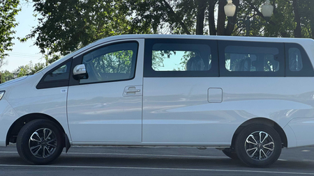 2024 Jac M3 Minivenlar tayyor xolatda katta chegirma asosida