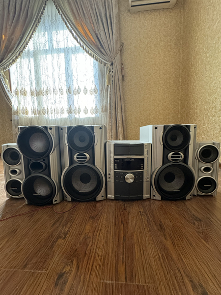 Panasonic муз. центр почти новый