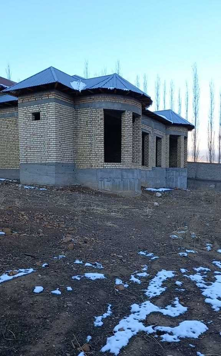 Продаётся Дача 18 соток Чарваке Бустанликская район