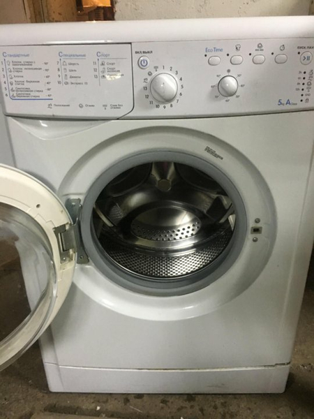 Продаётся стиральная машина Индезит
