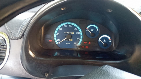 Matiz 2011-yil.rangi oq xolati zõr