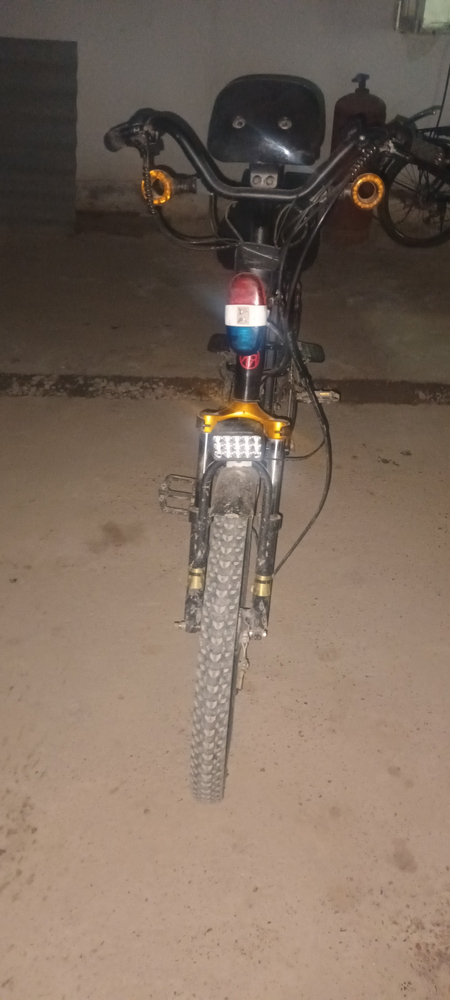 Velo sukuter sotiladi