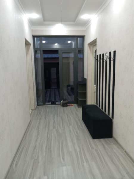 Hovli sotiladi 2.5 sotiq