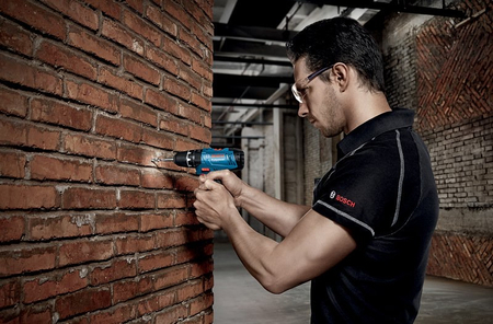 Ударный шуруповерт - дрель BOSCH GSB 120-LI pro