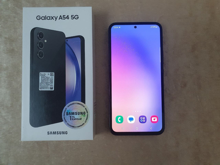 Samsung Galaxy A54 128Gb 5G Black Original Igravoy Karobkami Kak Noviy