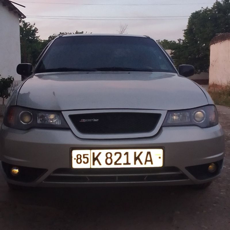 Moshina Zur metan benzinda yuradi