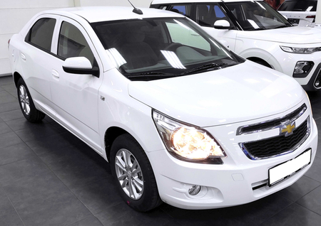 Chevrolet Cobalt 4