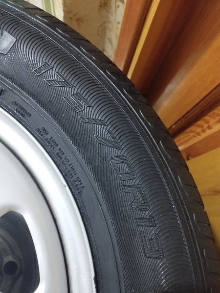 Спарк диски с шинами Austone 175/70/13.