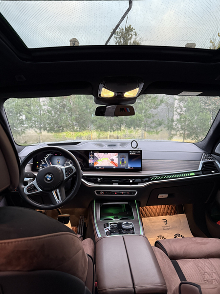 BMW X7  60i ENG FULI 2023