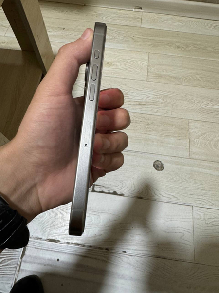 Iphone 15 pro 128/GB