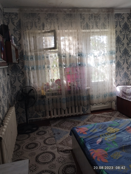 Prodayotsya kvartira 1 kom  s balkonom .bivshee obshejitye v mirabads