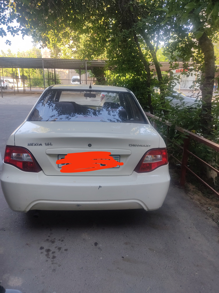 Nexia2 sotiladi 1.6 dons 97000 min yurgan xaloli