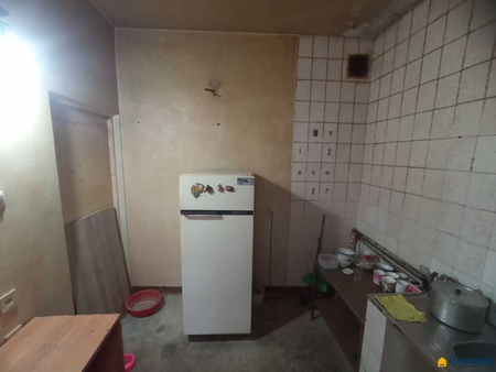 Юнусабадском р-не продается 2х ком квартира 4 этаже ( J 331 )