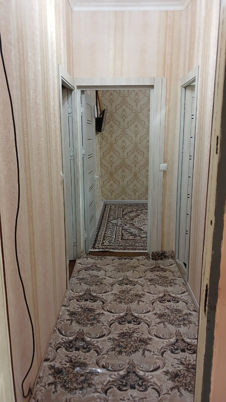 Чиланзар 8, 2/2/5, кирпичный дом, 54м2