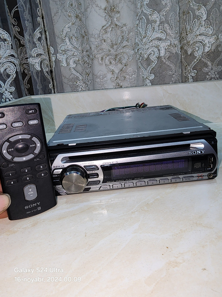 Sony  CDX-GT460US
