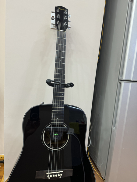 Fender CD-60  BK-DS-V2 made in Indoneziya