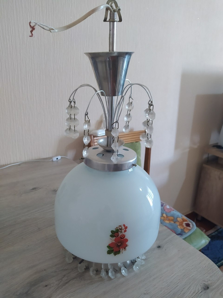 Продается люстра.
