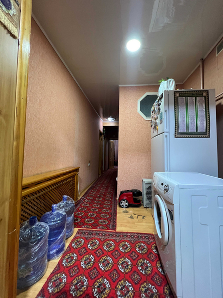 СРОЧНО Продаётся 4-х комнатная своя квартира на Юнусабад 15 кв!