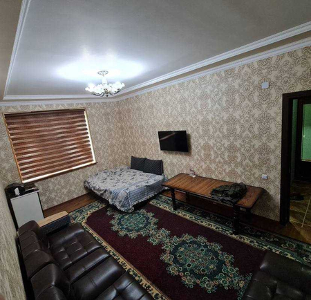 1xonali 2etajda joylashgan yangi jixozlangan kvartira ijaraga beriladi