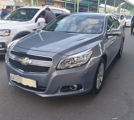 Malibu 1   ideal   2013yil   97200 probeg