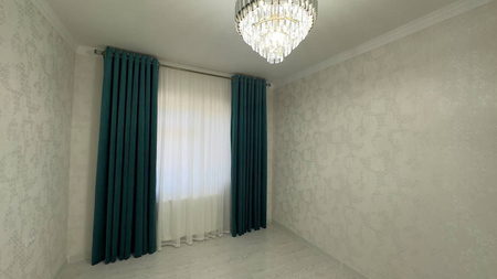 Продаётся Сергели 2, 4/4/5, балкон 2×6, 92 м², евроремонт. 4х комнатна