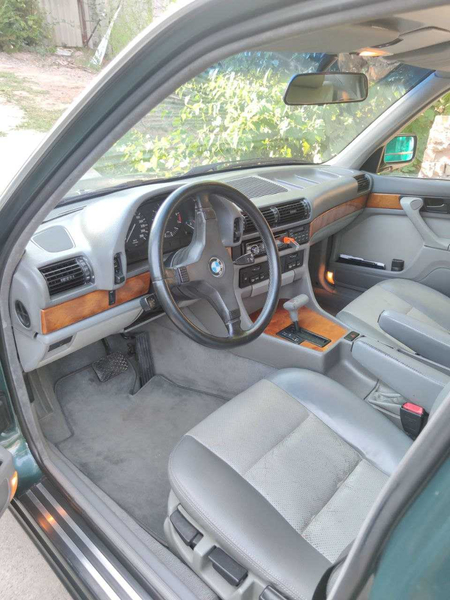BMW 735 E32 Автомат