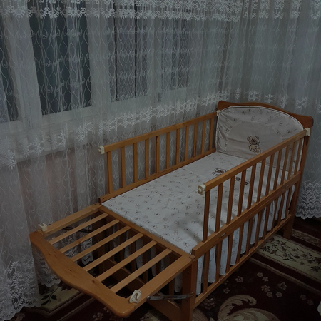 Dubay, detskiy krovat \\\