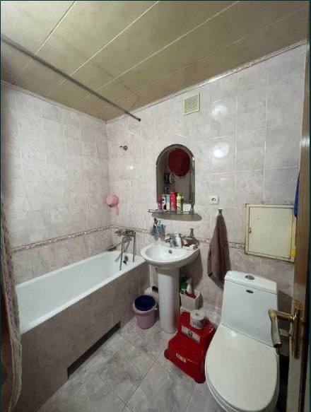 Мукимий 2в3/2/4 Кирпич 52кв.м балкон 2х6