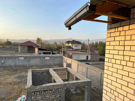 Думалок.    Дача   10 сот.    Битмаган.