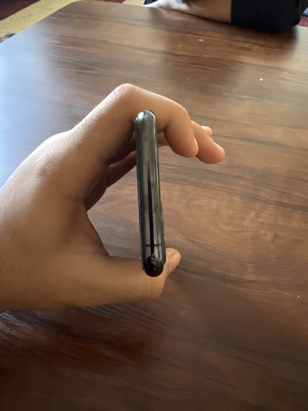 Iphone 11 pro sotiladi!