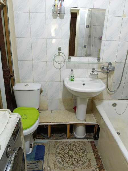 谷 128575 谷 Algaritm 31 kvartalda kvartira sotiladi 2/2/4 48 м²
