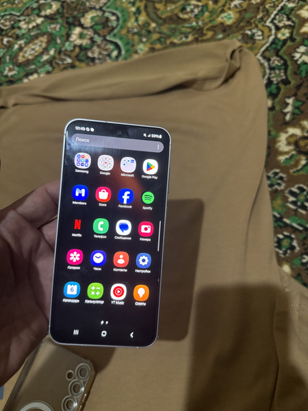 Samsung  Galaxy FE S23 сотилади якинда олинган состаянияси зур
