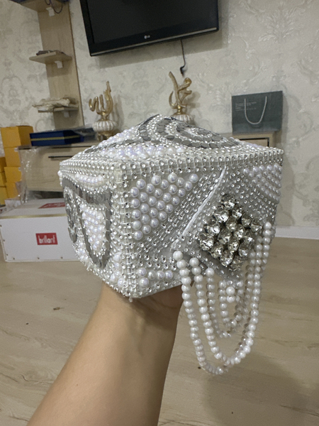 Келинлар учун доппи, тиллакош