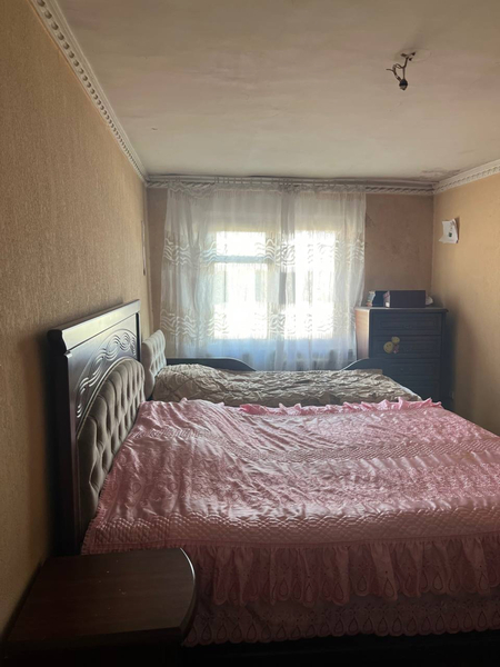 Срочно Своя Прадается Академ городок 3х комн -переделаная 4х комн 69м2