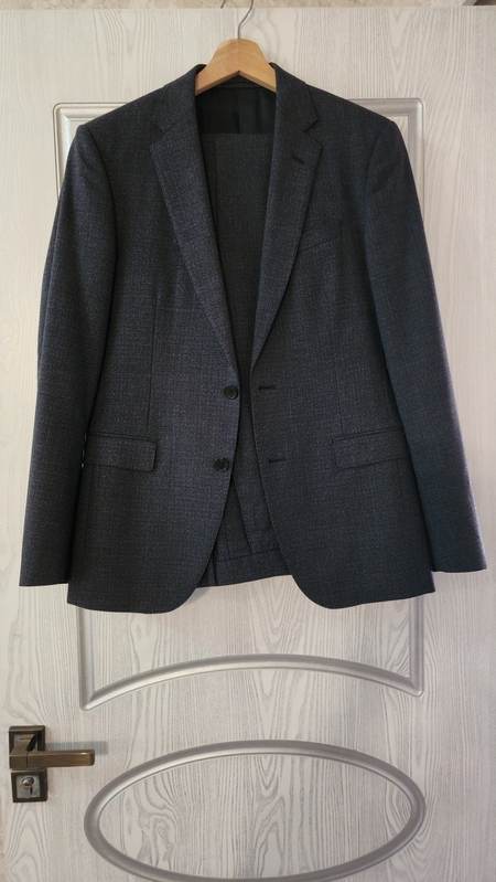 Мужской костюм lardini 50 (L)